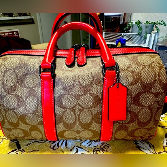 Coach | Bags | Coach Venturer Crossbody 27 In Colorblock Signature ...